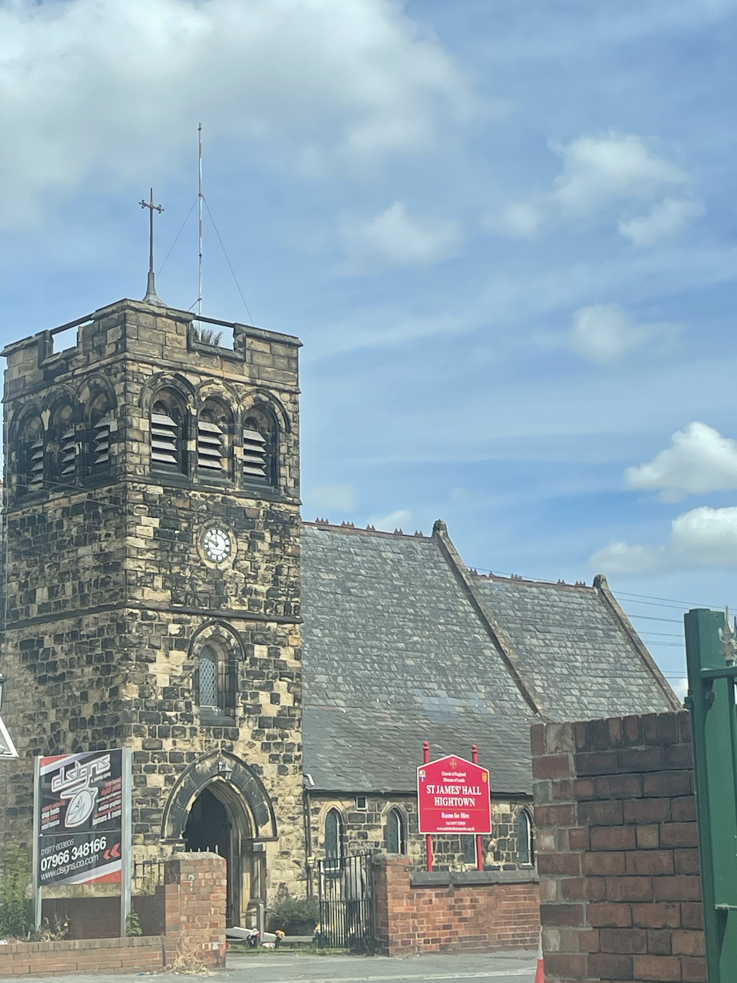 All Saints Hightown – Castleford Team Parish